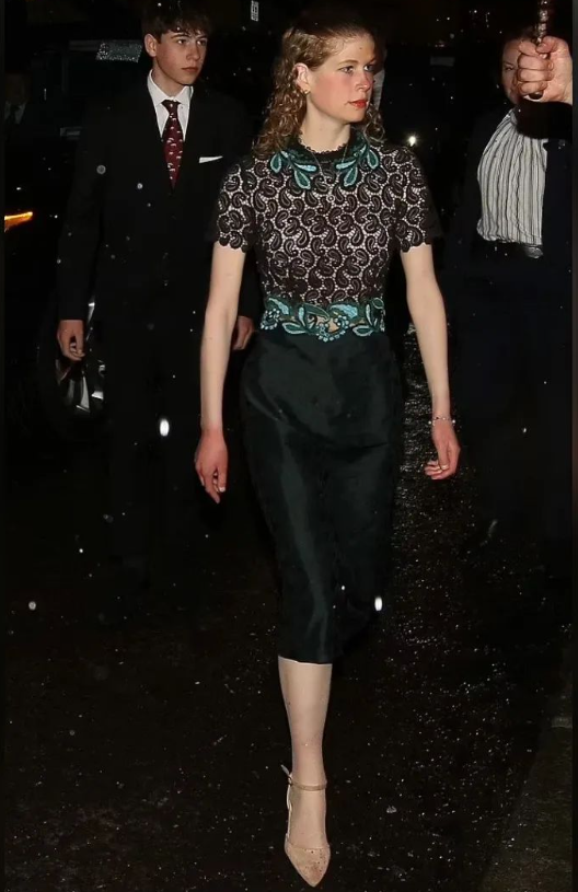 Who is Lady Louise, the Young ‘Royal’ Who is in Talks after the ...